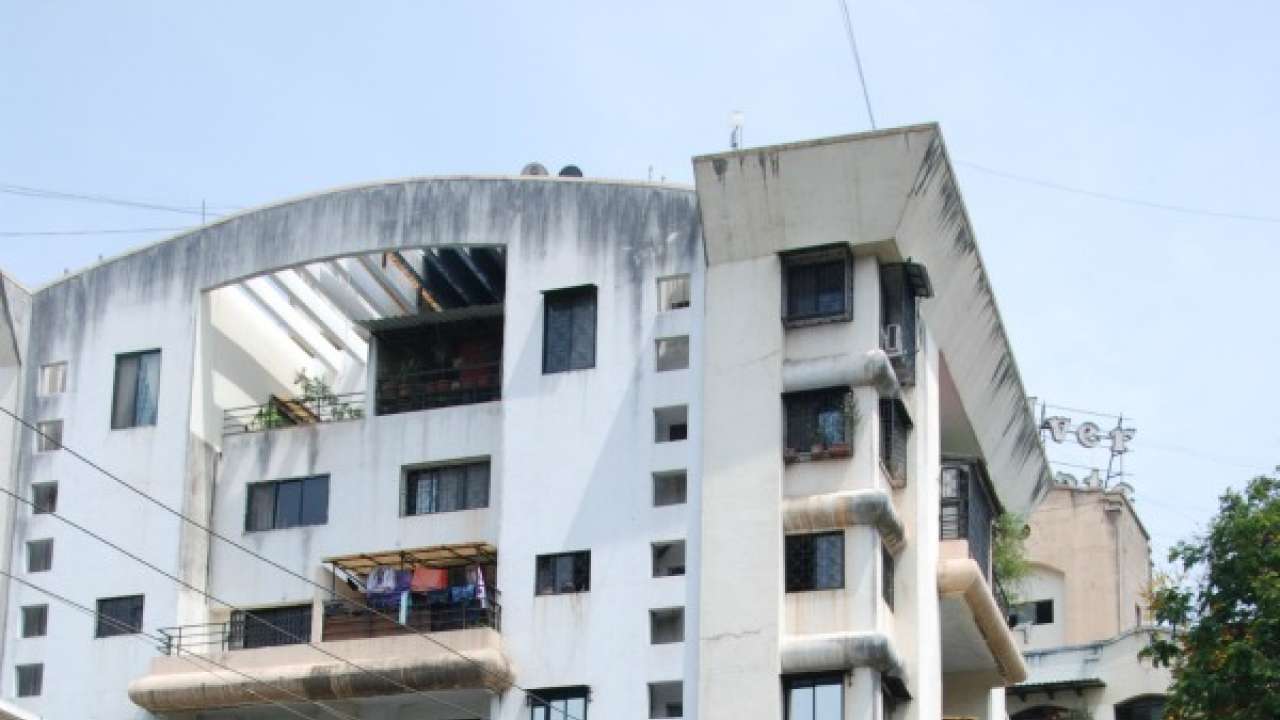 Did Brahma Builders fake papers for land?