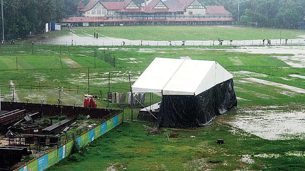 Rains dampen Azad Maidan Ramleela zeal