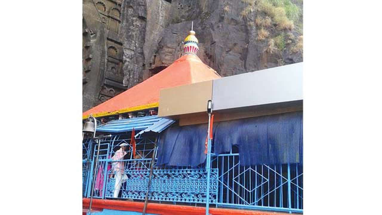 Golden roof of Ekvira temple at Karla stolen
