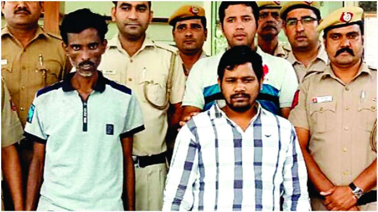 Uncle hires nephew's friends to kill him Uncle hires nephew's friends to kill him