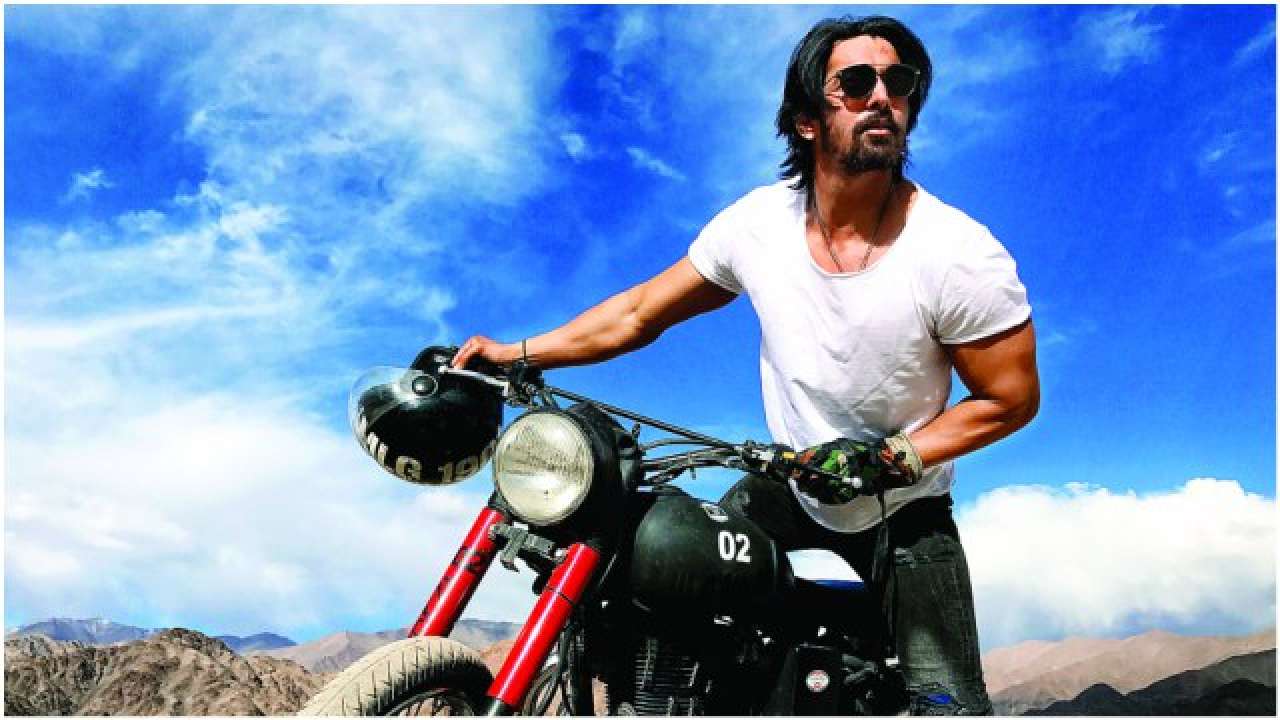 Harshvardhan Rane takes time off and explores Ladakh