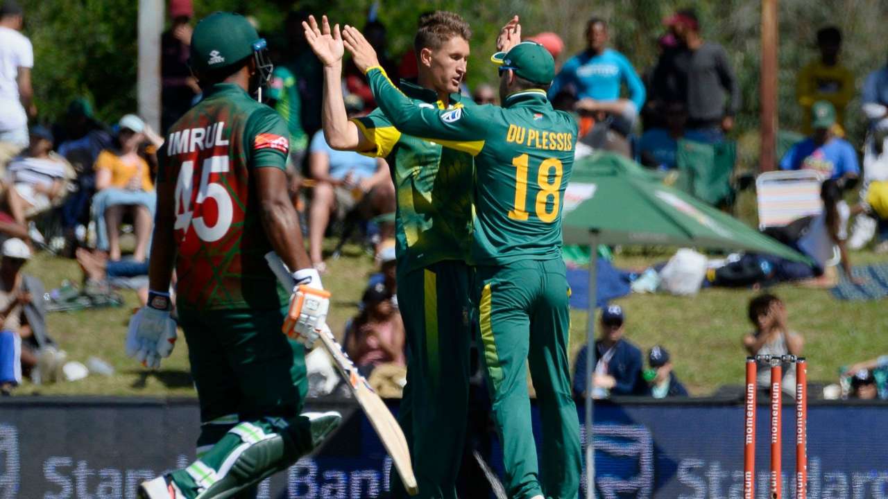 South Africa v/s Bangladesh, 2nd ODI: Sensational AB de Villiers steers Proteas to series win