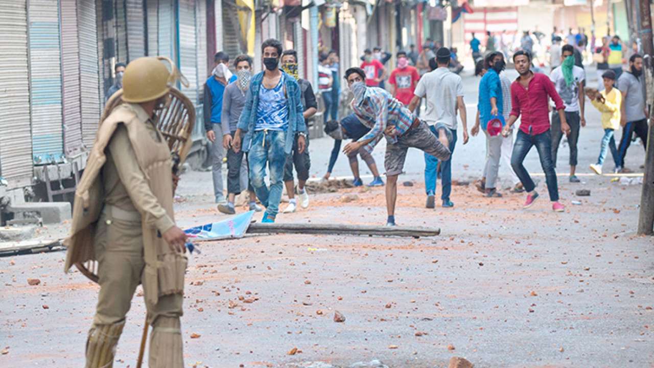Stones pelted at a Muslim yoga teacher's house in Ranchi