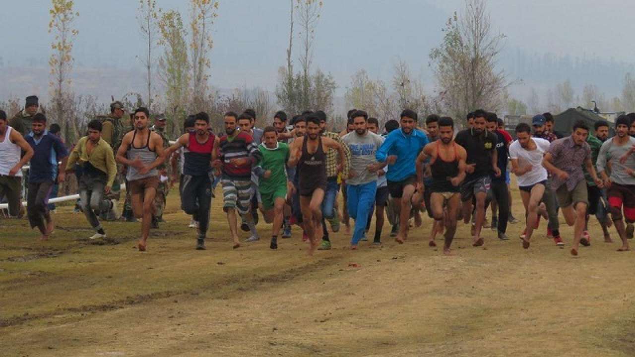 Kashmiris line up to become proud Indian army soldiers