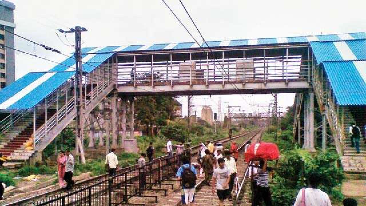 Mumbai: Central and Western Railway make haste to finish work on foot ...