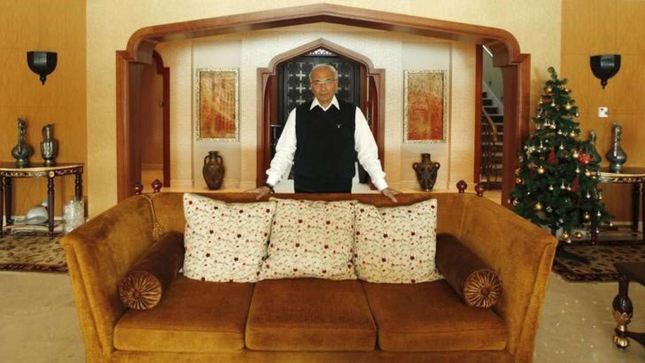 Egypt: Family of former PM Ahmed Shafik have 'no clue' of his whereabouts