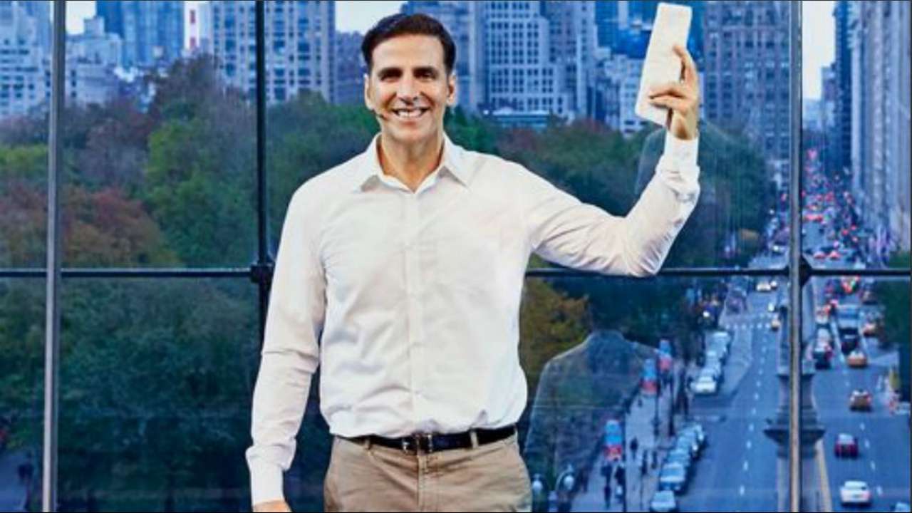 ‘Padman’ poster: Akshay Kumar pads up to bring about a great change