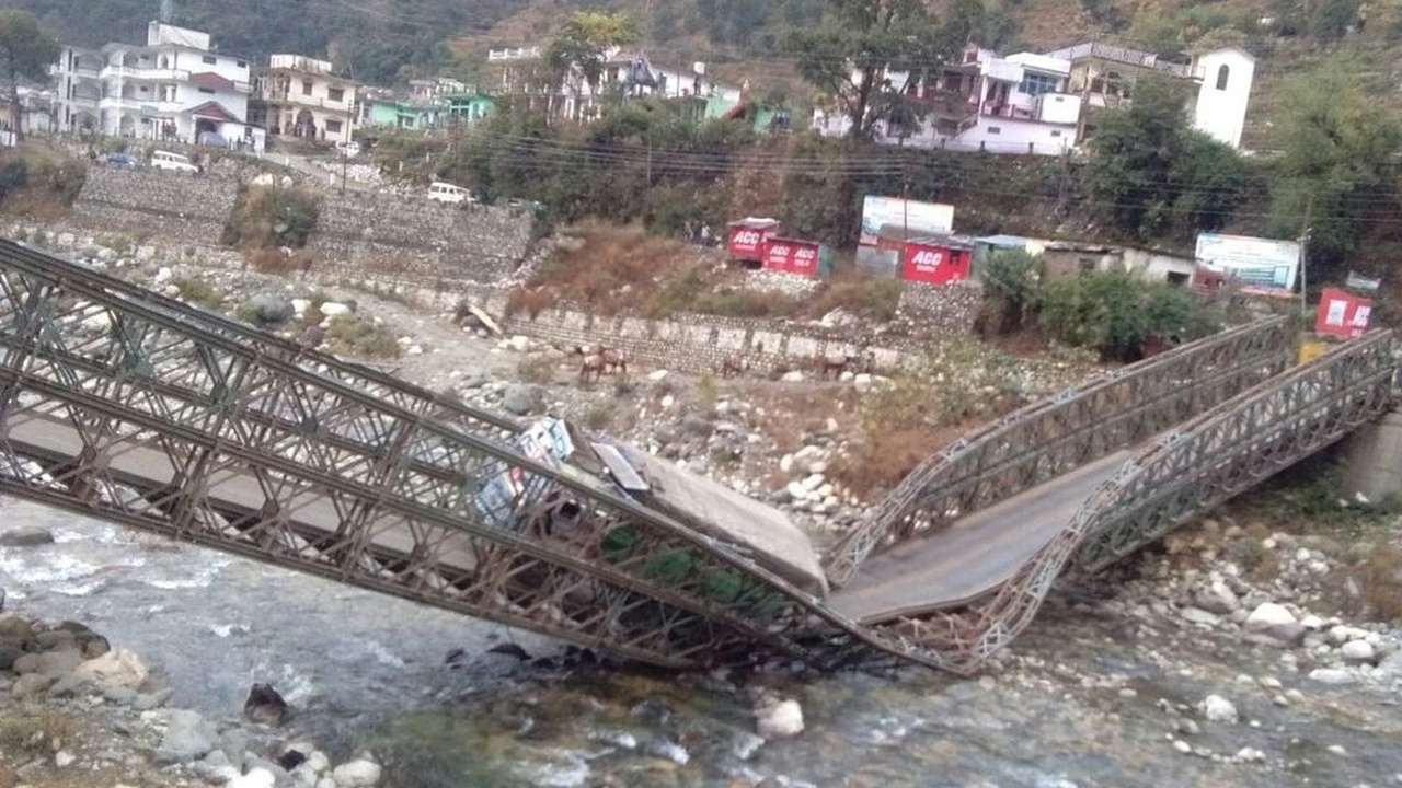 Makeshift Gangotri Bridge linking Uttarkashi to China border collapses