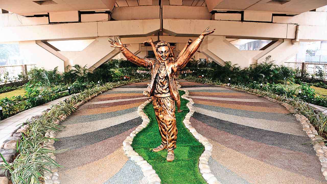 South Delhi Municipal Corporation beautifies space under two major flyovers