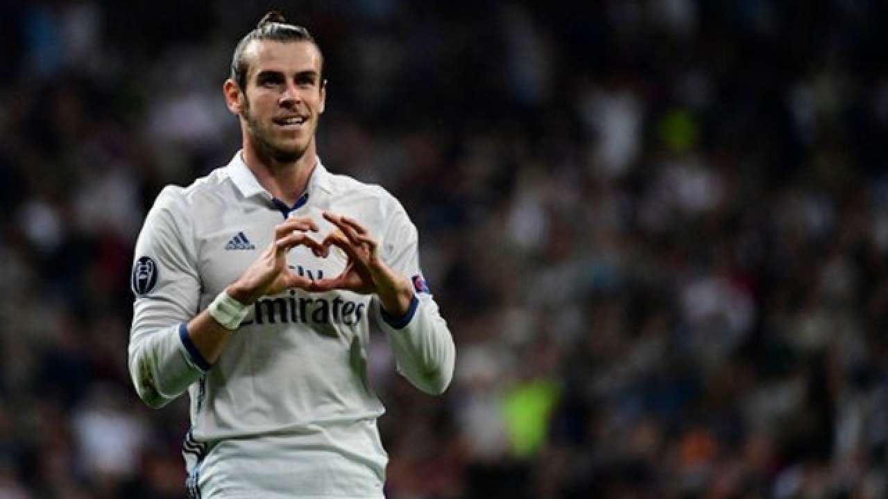 Top 10 Biggest Football Transfer Deals