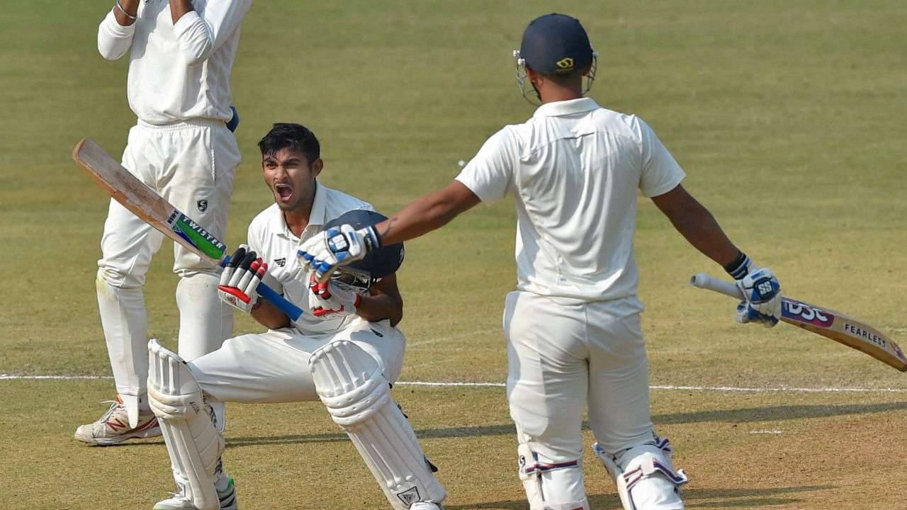 Delhi v/s Vidarbha: Akshay Wadkar's ton takes Vidarbha close to maiden ...