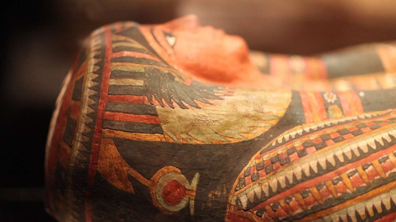 New technique reveals 2,000-year-old writings in mummy cases