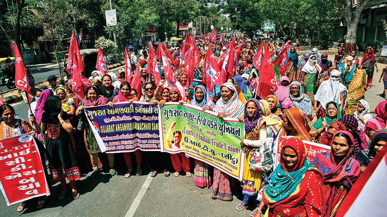 Compensate anganwadi workers uniformly: Panel Compensate anganwadi workers uniformly: Panel