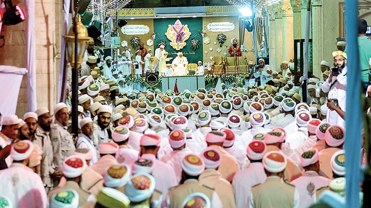 Bohra leader celebrates 74th birthday in Surat