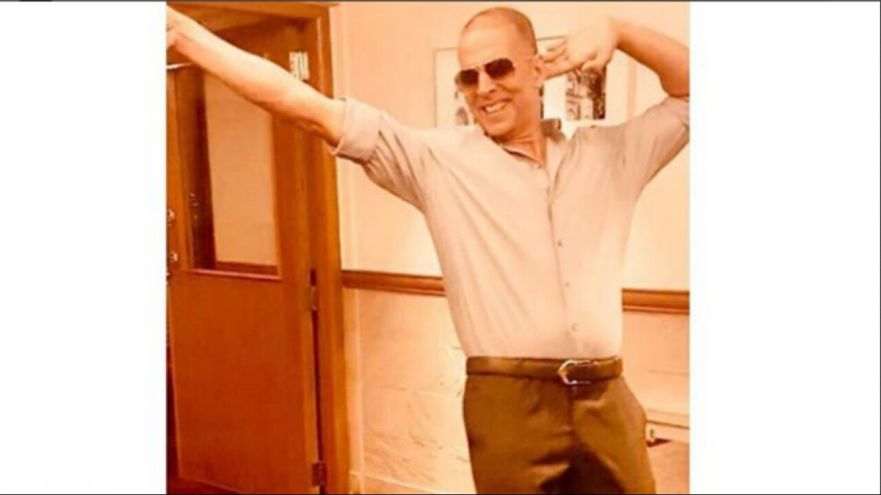 Pad Man Akshay Kumar & Twinkle Khanna host special screening for their ...