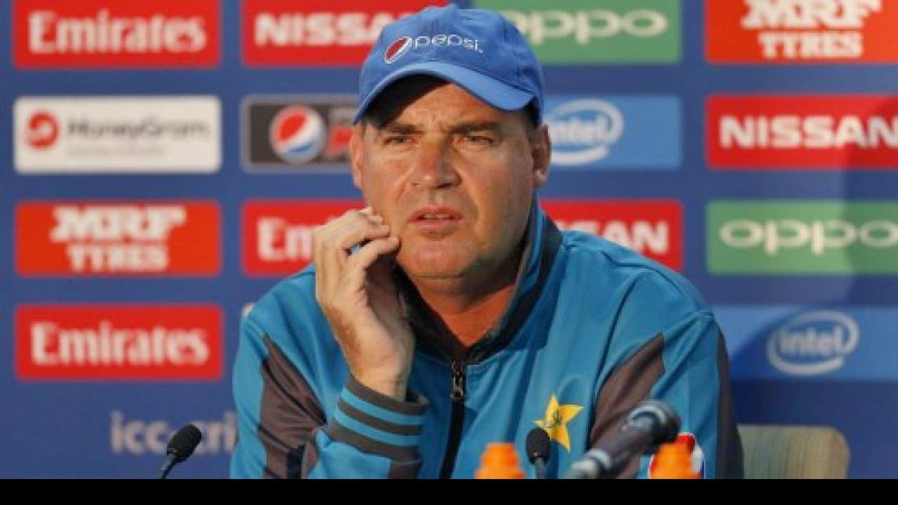Pakistan coach Mickey Arthur feels Virat Kohli will 'struggle' to score ...