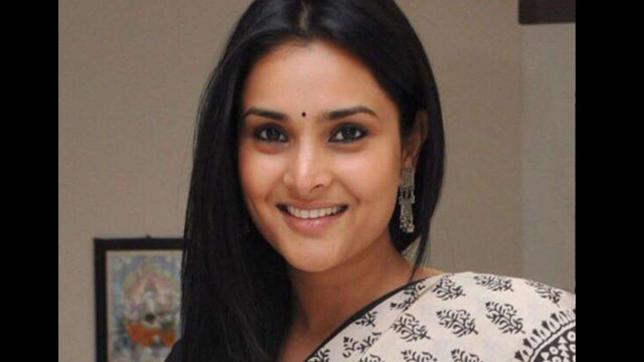 Divya Spandana responds to allegations that she asked Congress' workers ...