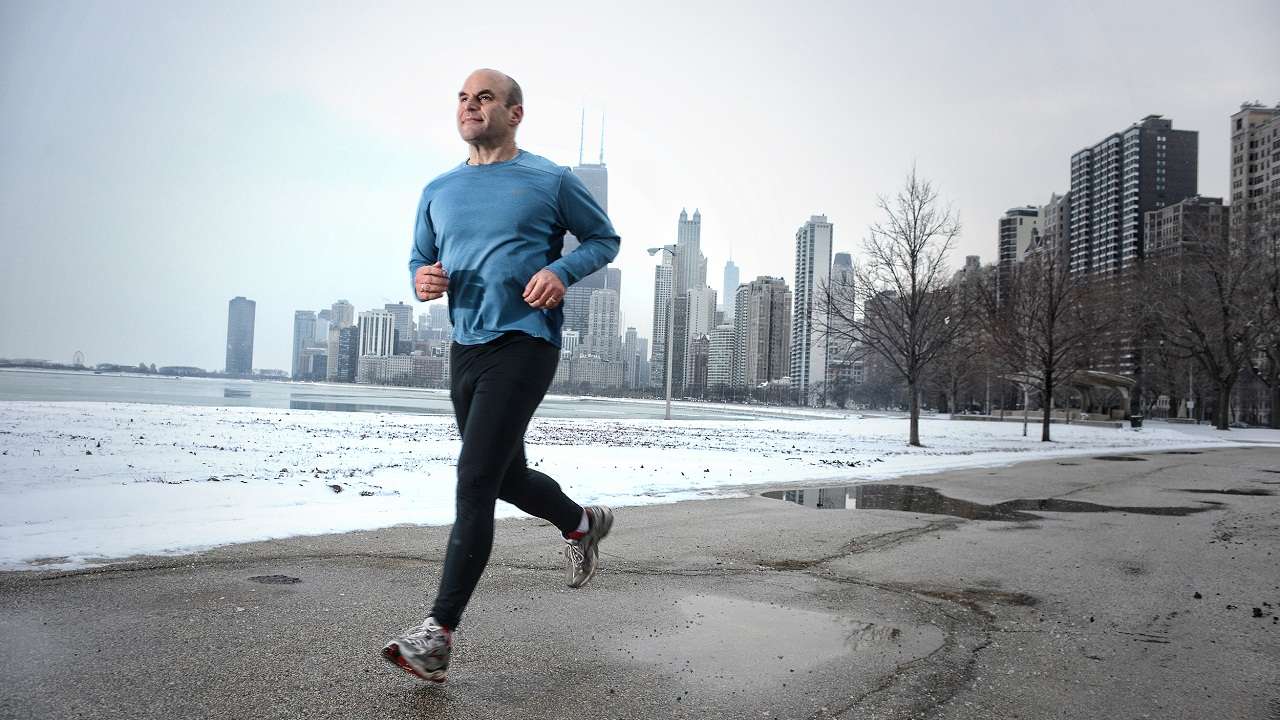 New device could charge your gadgets with body movements