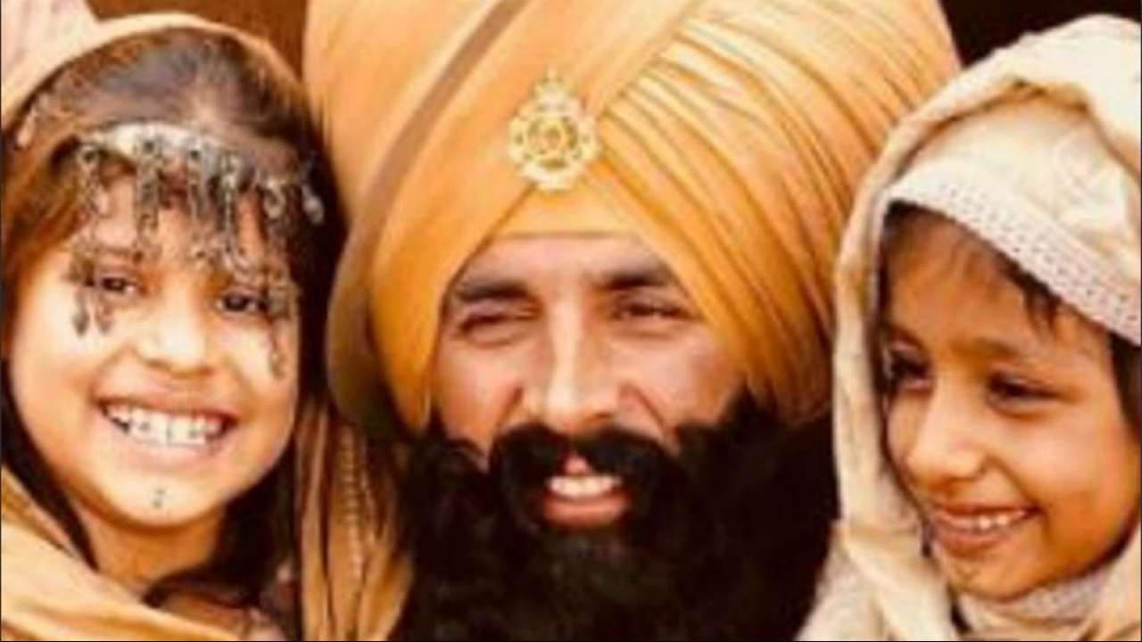 'Kesari': Akshay Kumar shares an adorable photo from the film’s sets