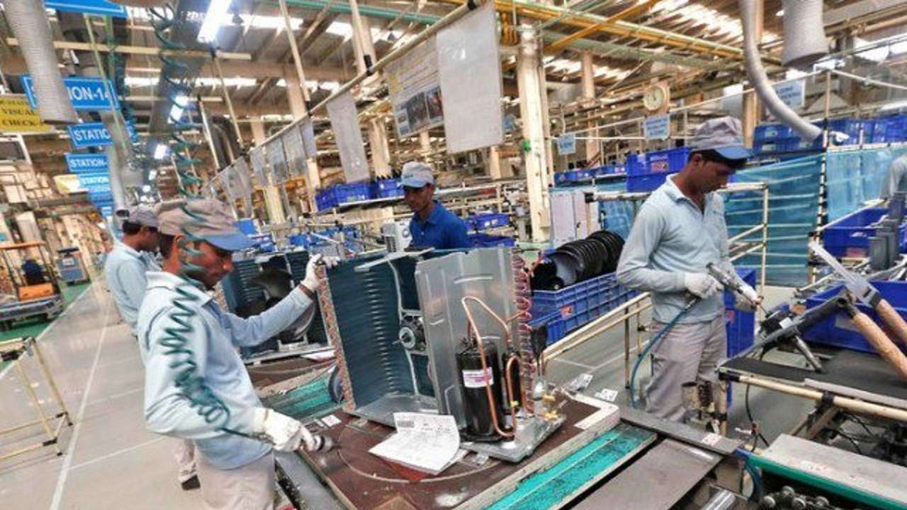 Chemical industry to more than double to $300 billion by 2025