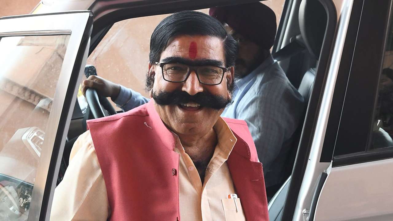 Gyandev Ahuja raises a stink against corruption