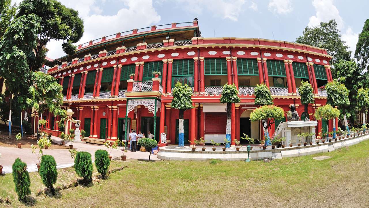 Tagore’s ancestral home triggers a wakeful dream