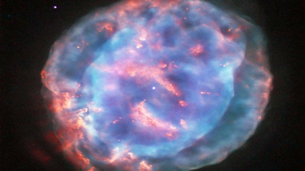 In Pictures | Amazing photographs of 'Blue Bubble' nebula and more mark ...