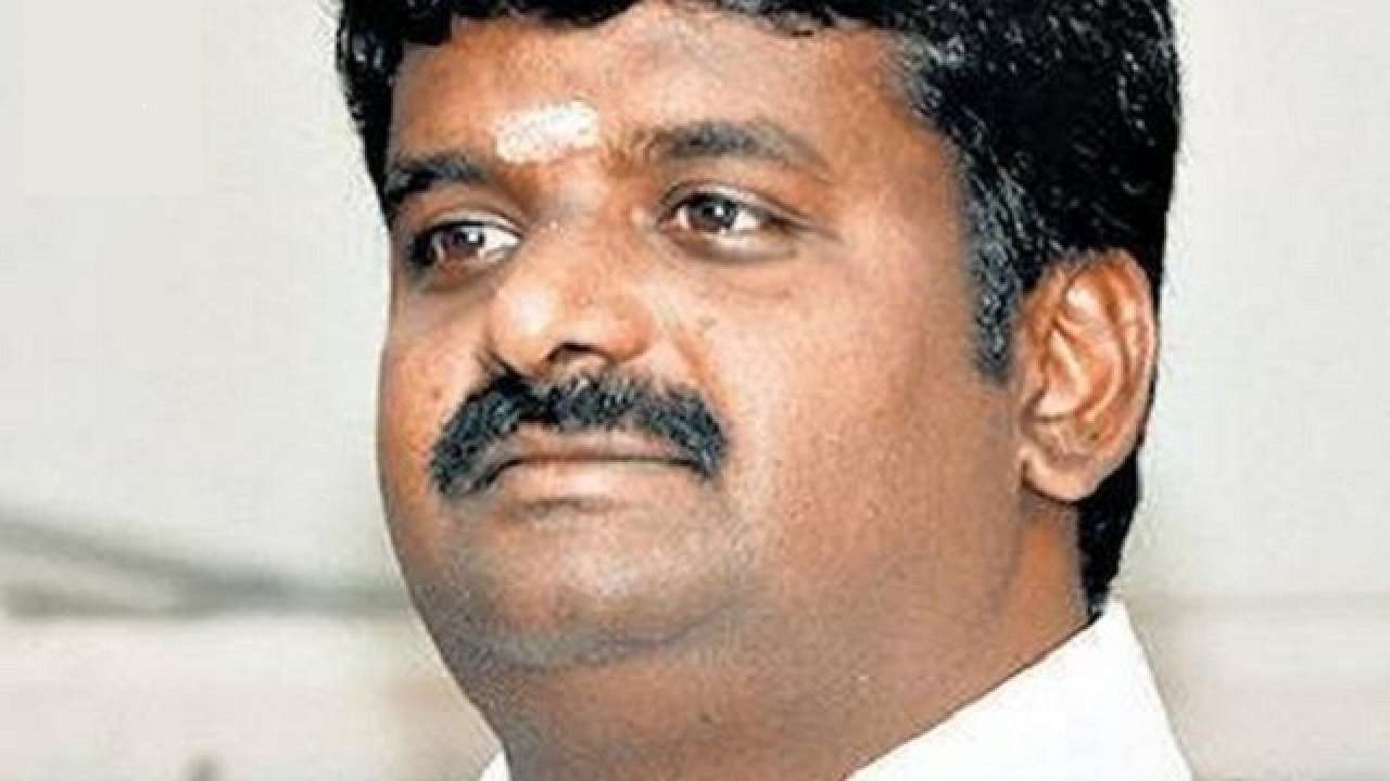 Tamil Nadu minister repeatedly calls woman reporter 'beautiful' to ...