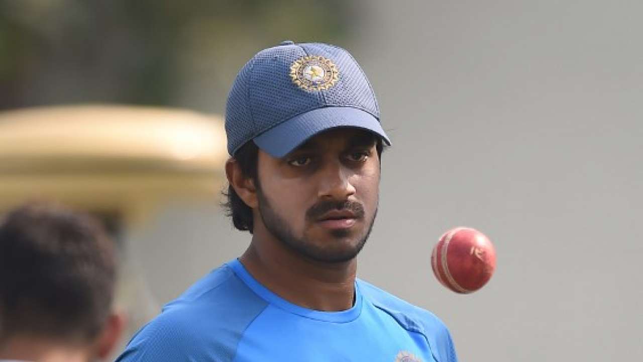 Vijay Shankar breaks silence after shocker of a final, thanks Karthik ...