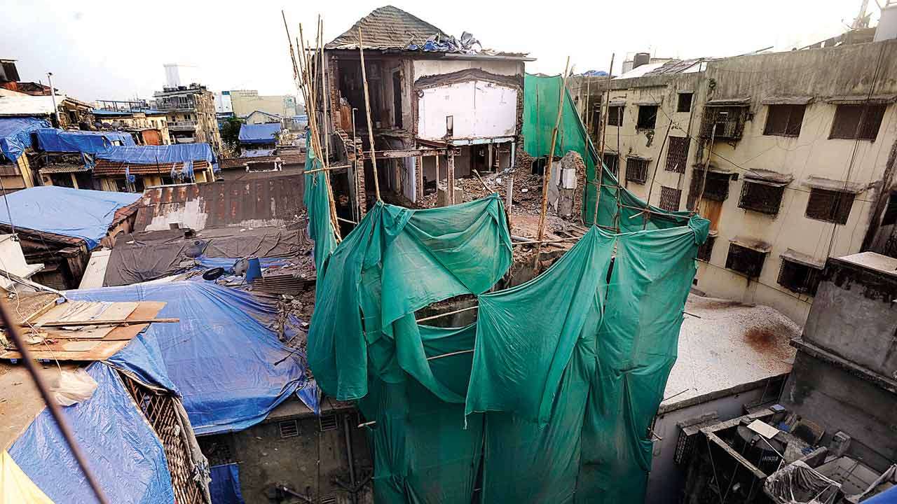 BMC vows to vacate 104 shaky buildings