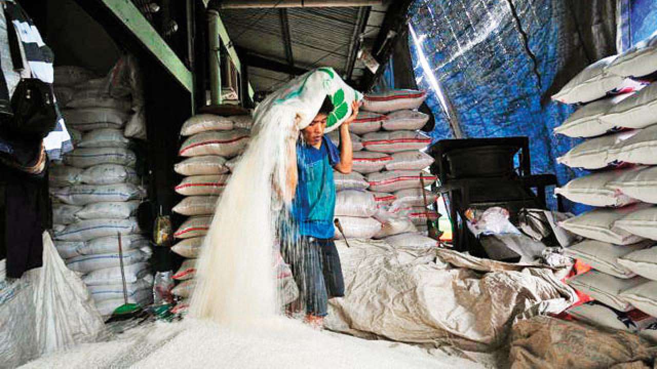Sugar prices climb on brisk demand, thin supply