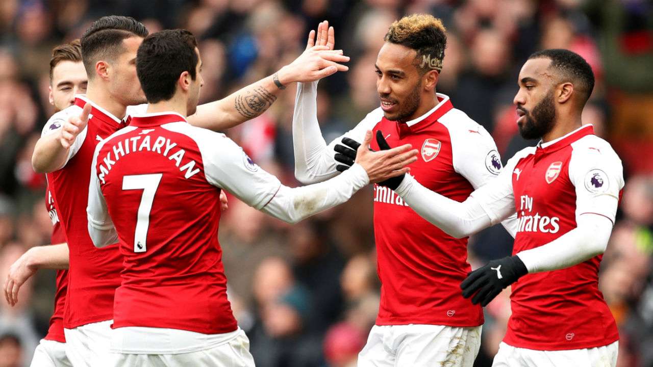 Premier League: Arsenal win 3-0 to leave Stoke stuck in drop zone