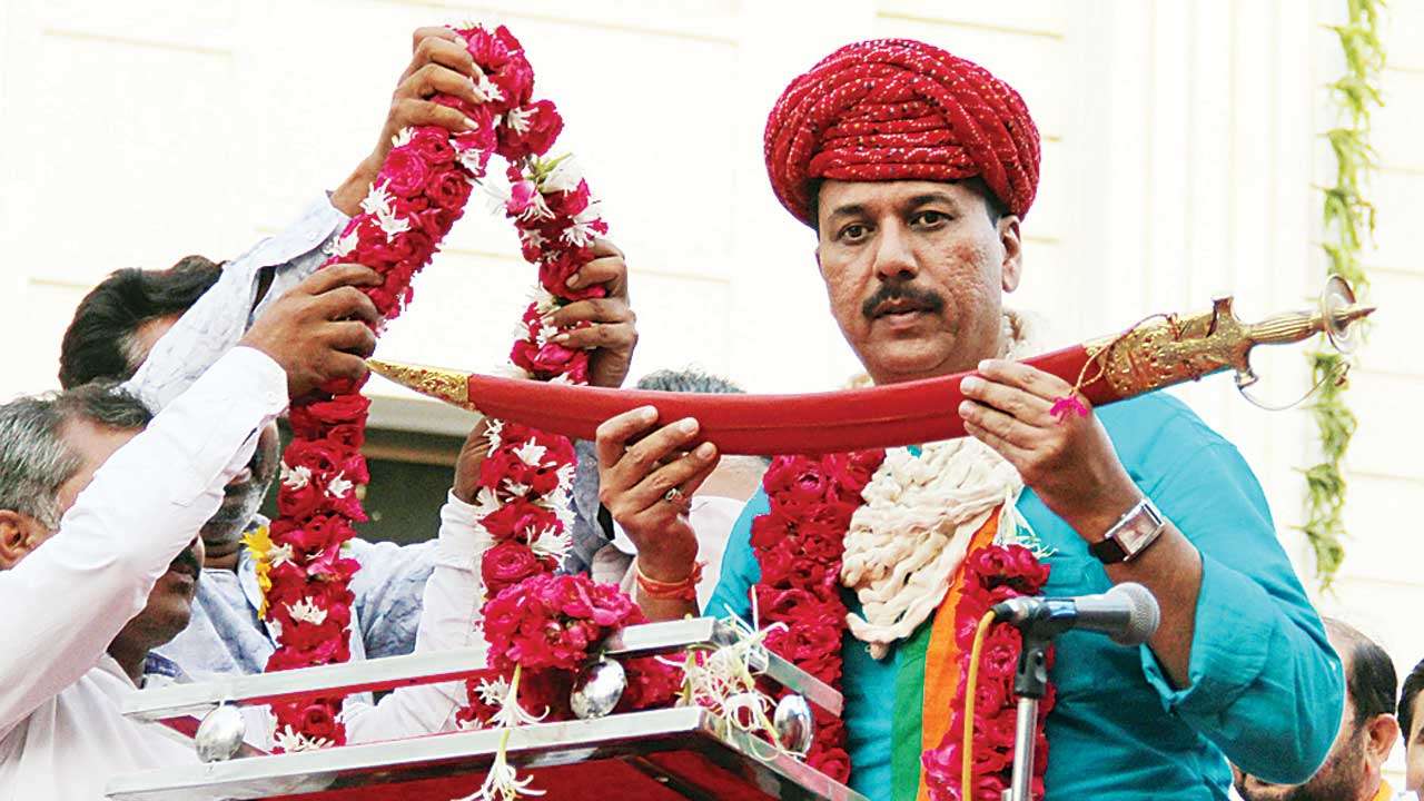 Amit Chavda takes over as Gujarat Pradesh Congress Committee chief ...