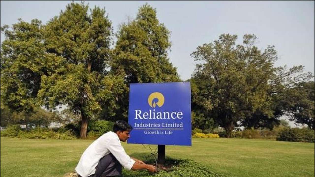 Reliance Naval and Engineering Q4 loss widens to Rs 409 crore