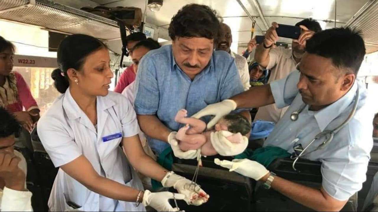 Gujarat: Woman gives birth in bus, baby doing well