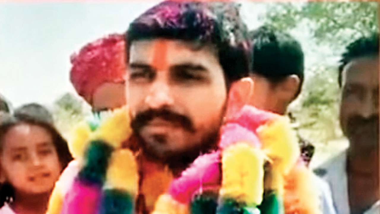 Chaiwala’s son fights odds to crack UPSC