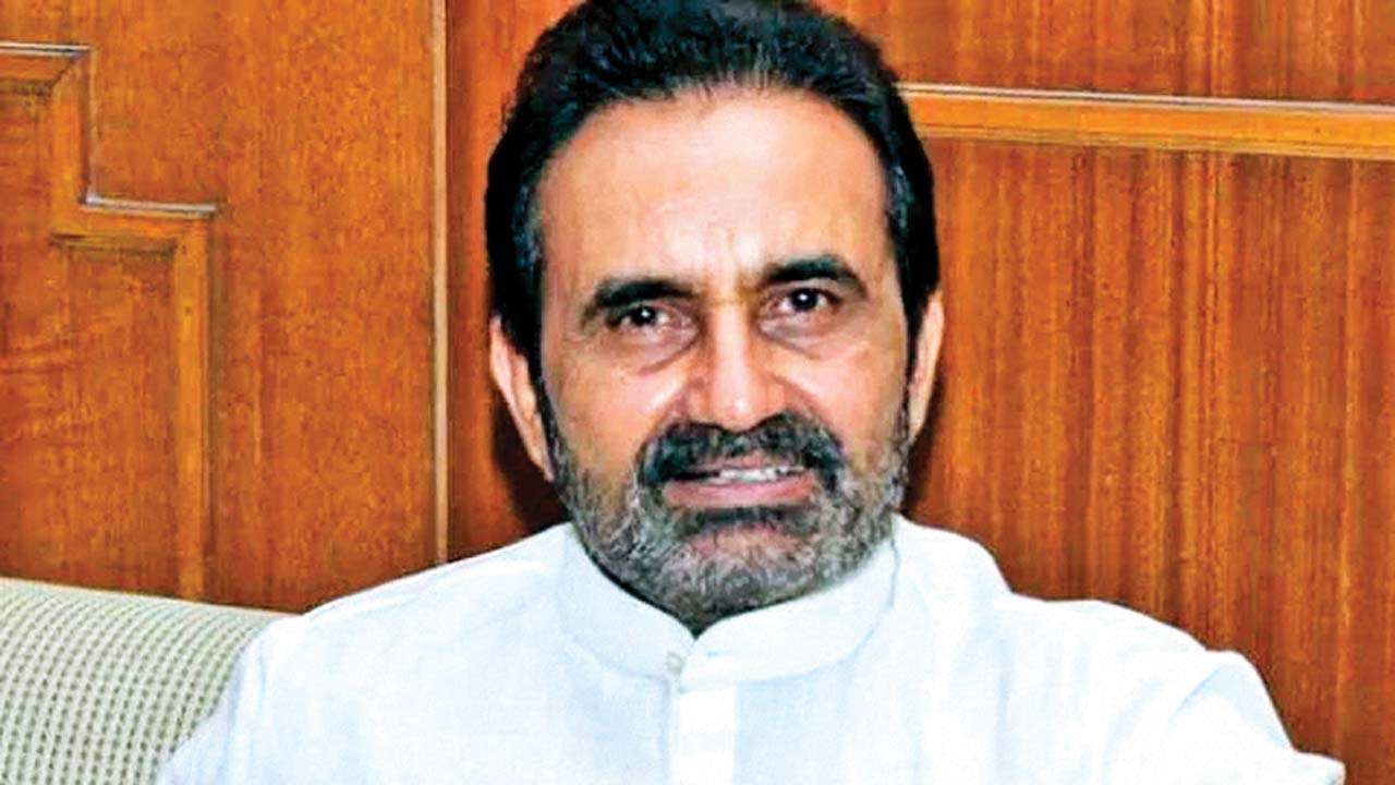 Probe builders who bought land as farmers: Gujarat Congress