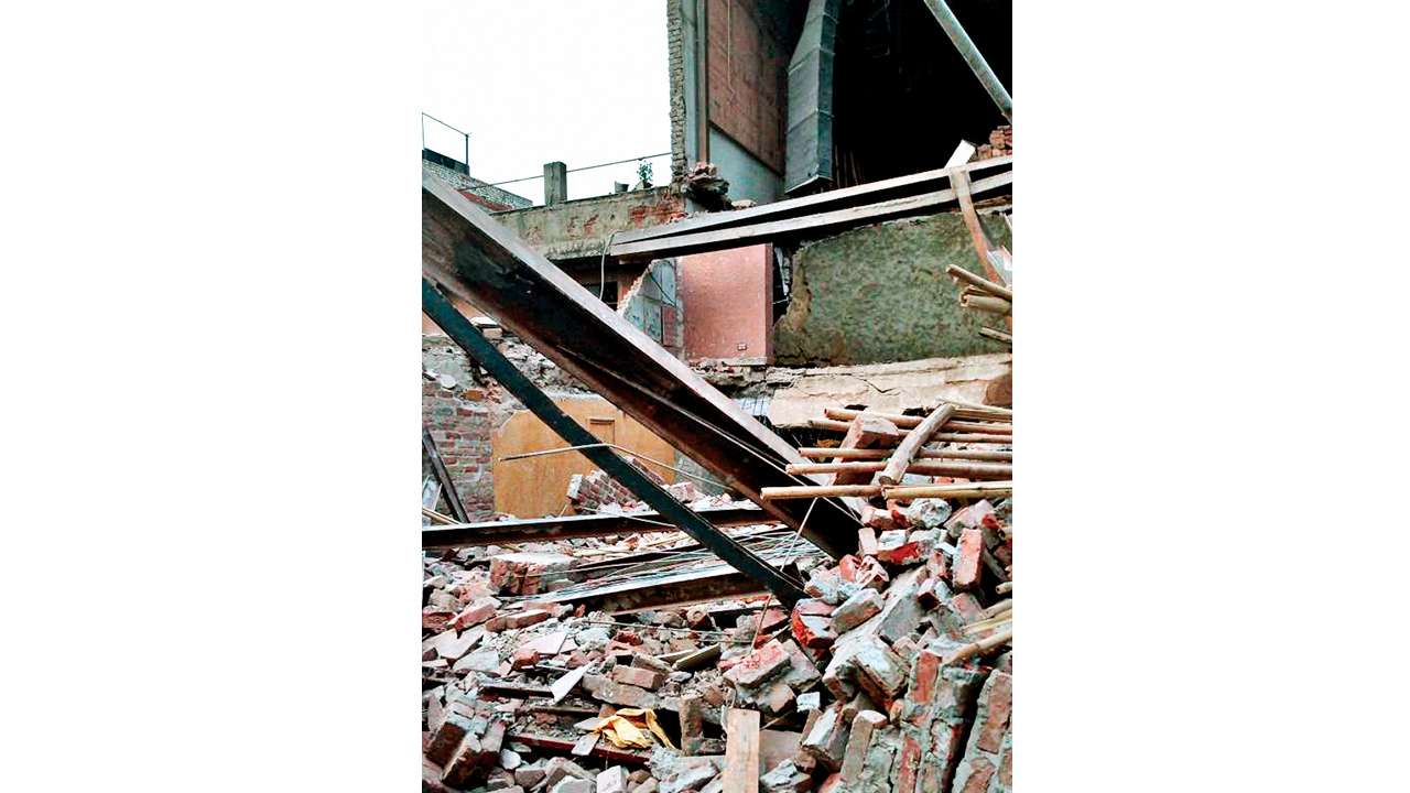 Government hospitals struggle to cope with patients even as building ...