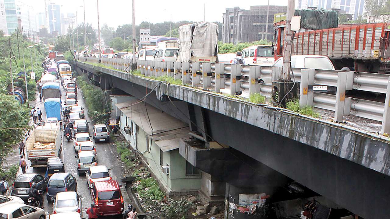 Motorists face a nightmare on Mumbra bypass