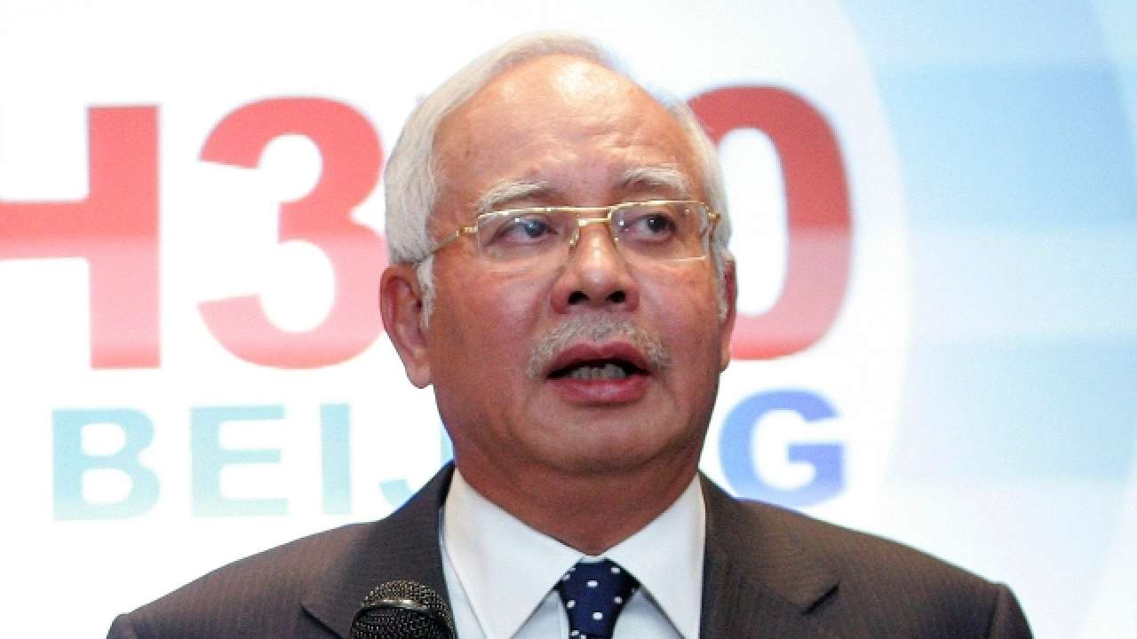Malaysia's PM Najib says will accept 'the verdict of people', leaves ...
