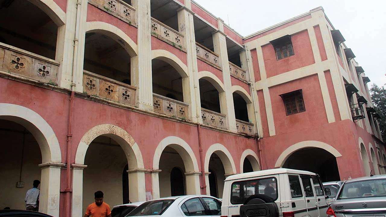 APMC didn't work, AMC to seal its office