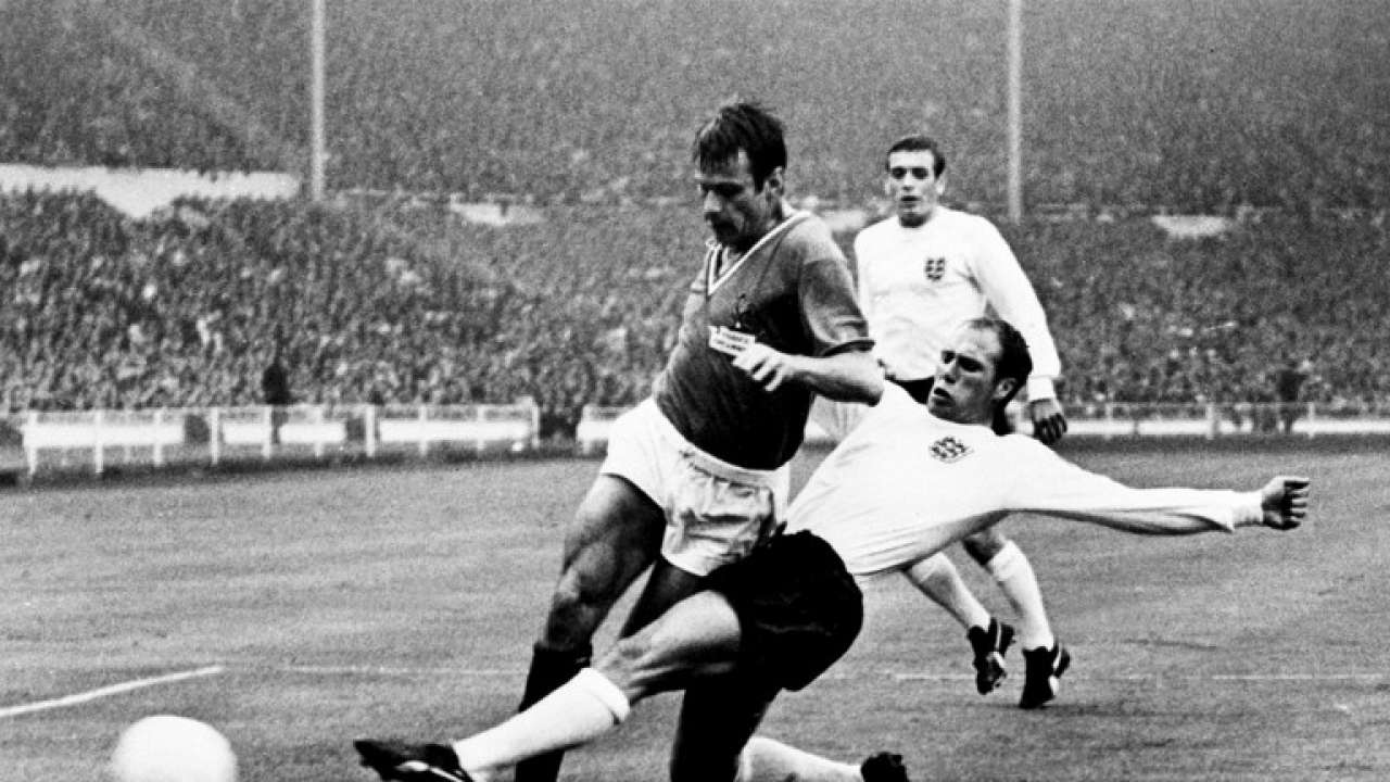 Ray Wilson, member of England's 1966 World Cup winning side, dies at 83