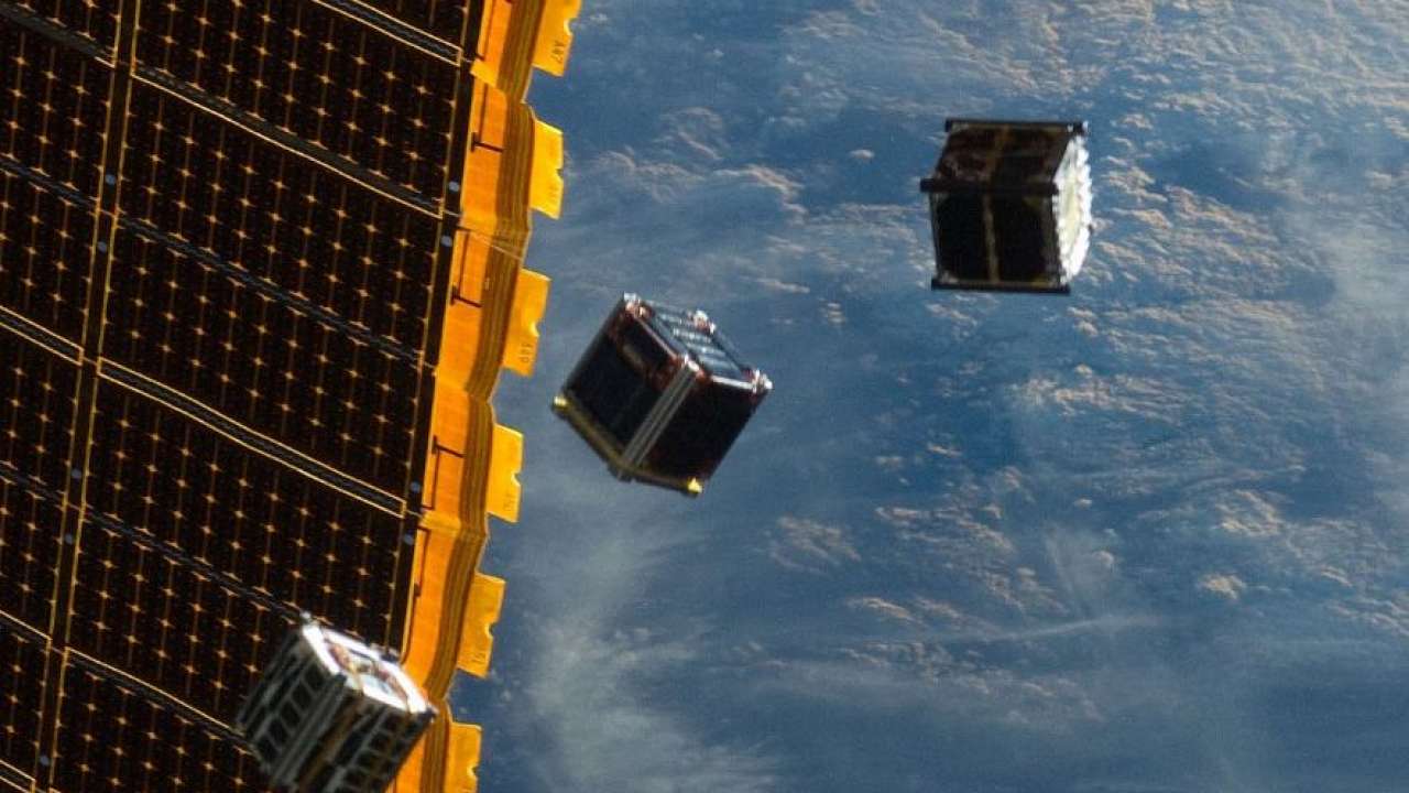 NASA CubeSats beam back 'classic portrait' of Earth, Moon