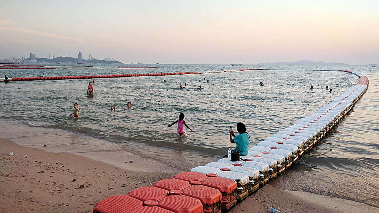 BMC installs seven booms to contain floating garbage