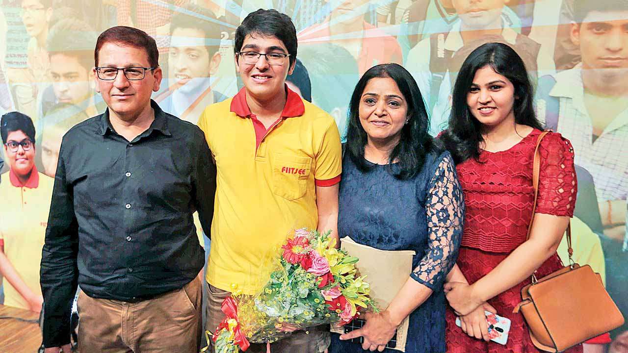 National Capital topper Kalash Gupta 3rd in IIT-JEE; Delhi zone 1st National Capital topper Kalash Gupta 3rd in IIT-JEE; Delhi zone 1st