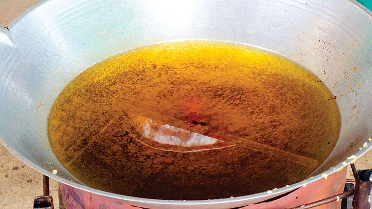 Gujarat: Release data of reused oil causing cancer, CAIT asks authorities