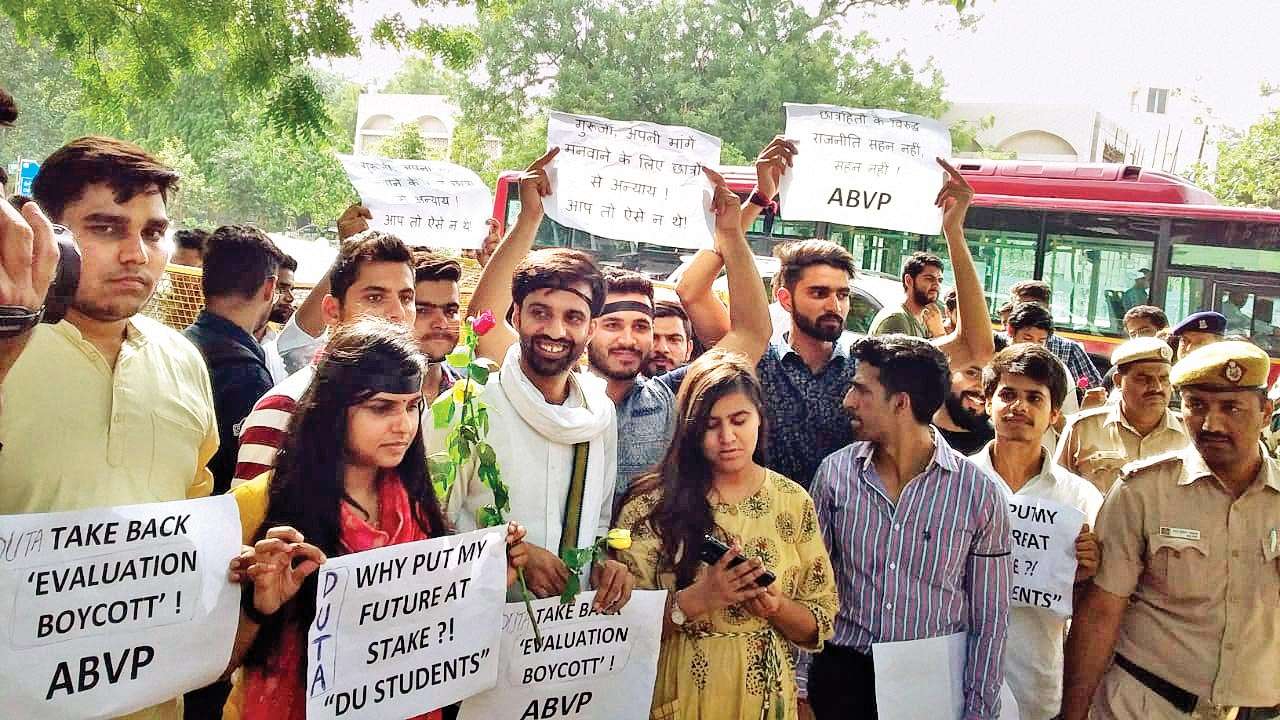 Political parties join DUTA's fight for SC/ST rights