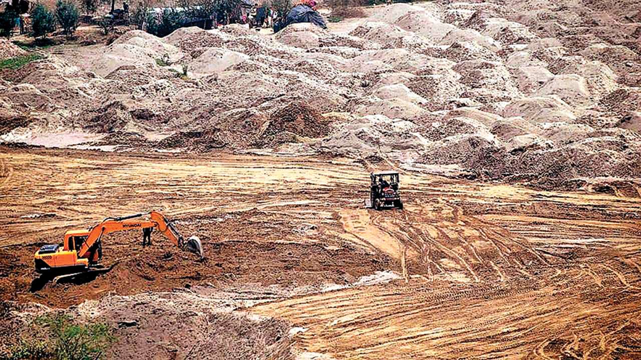 Noida Landfill protest: Round 1 goes to residents