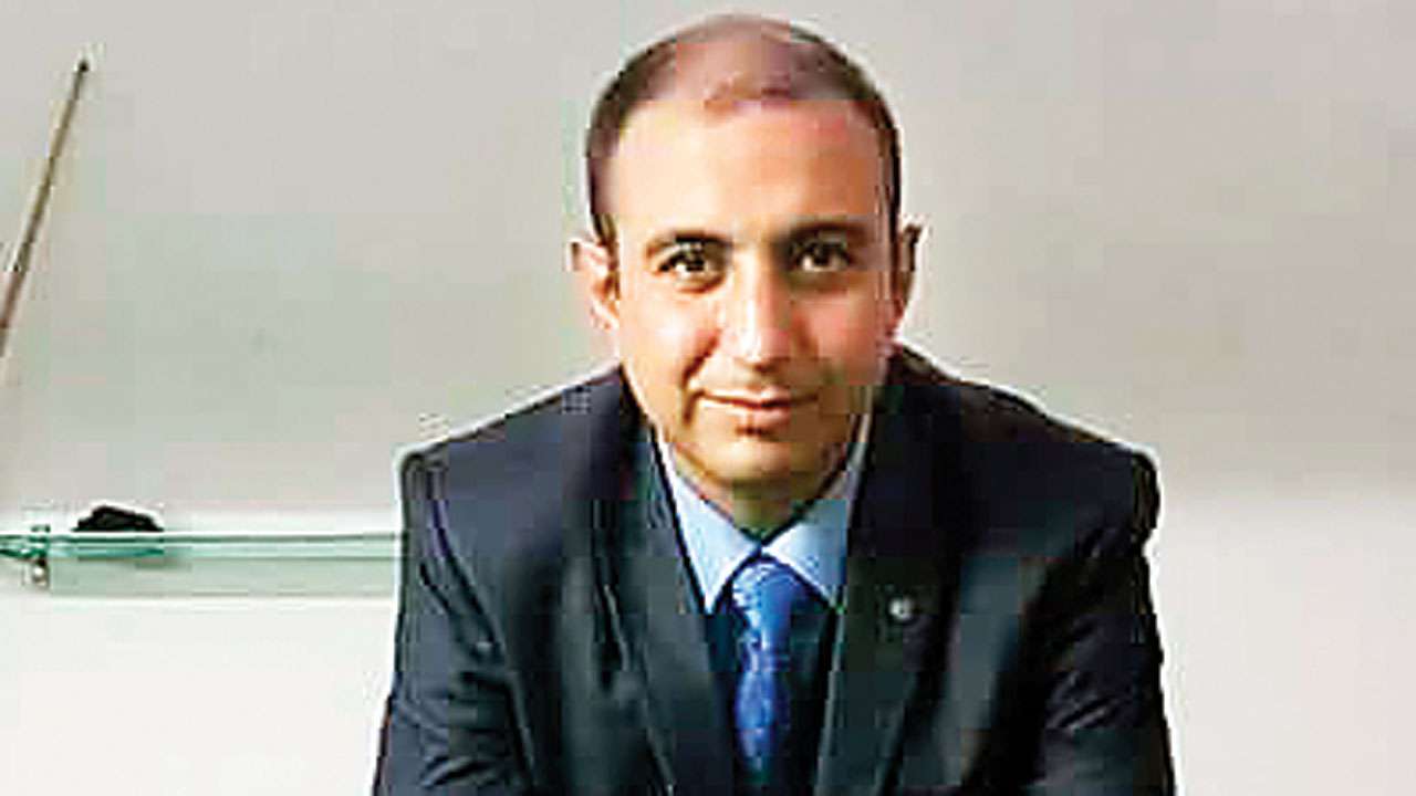 Indian Army major Nikhil Handa held for killing fellow officer's wife