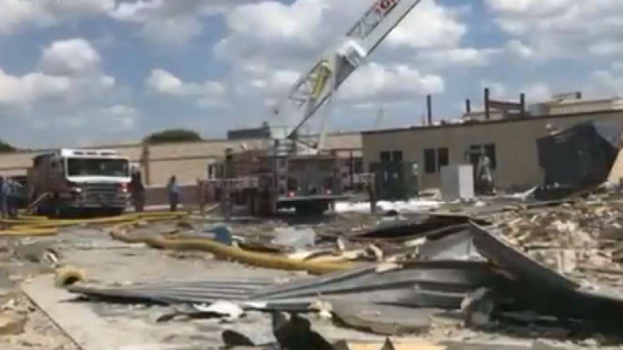 1 dead, 12 hurt in construction explosion at Texas hospital